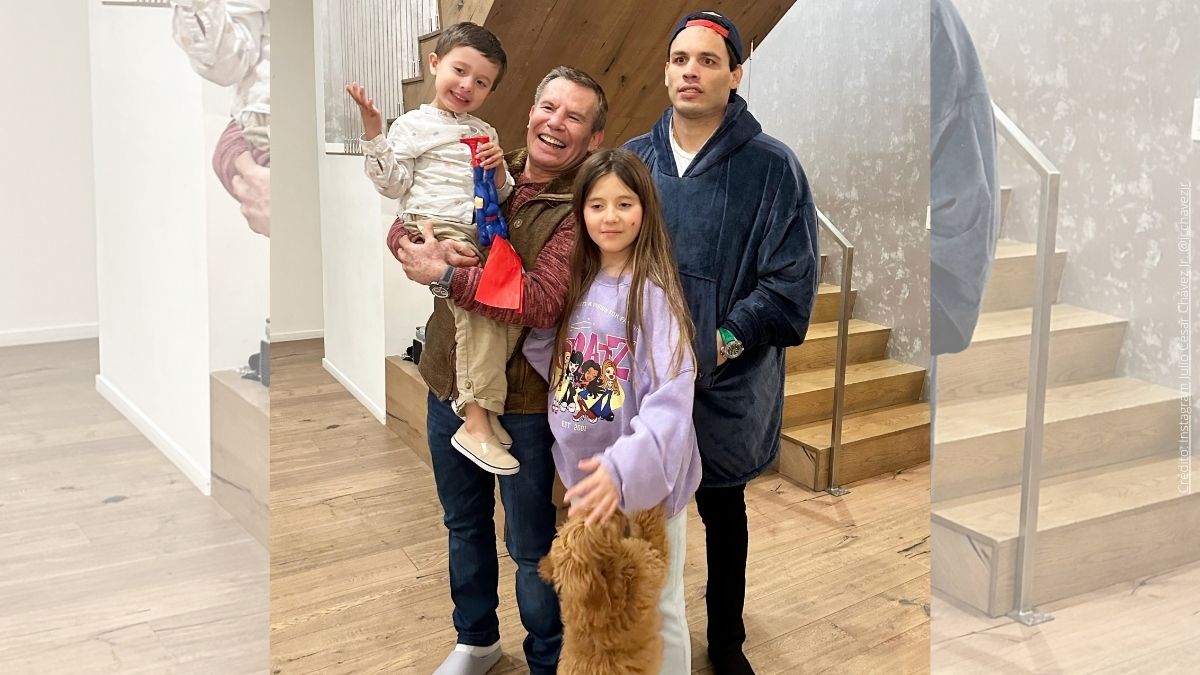 Julio César Chávez comparte foto al lado de su hijo Julio César Chávez Jr.