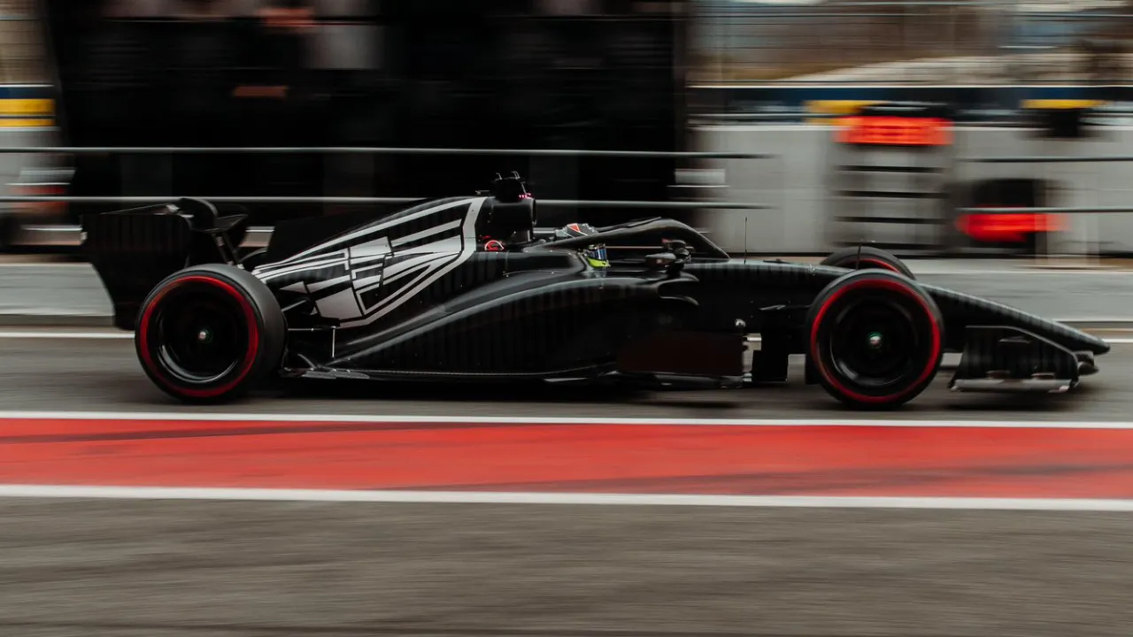 Checo Pérez mejora con Cadillac en los test de Fórmula 1