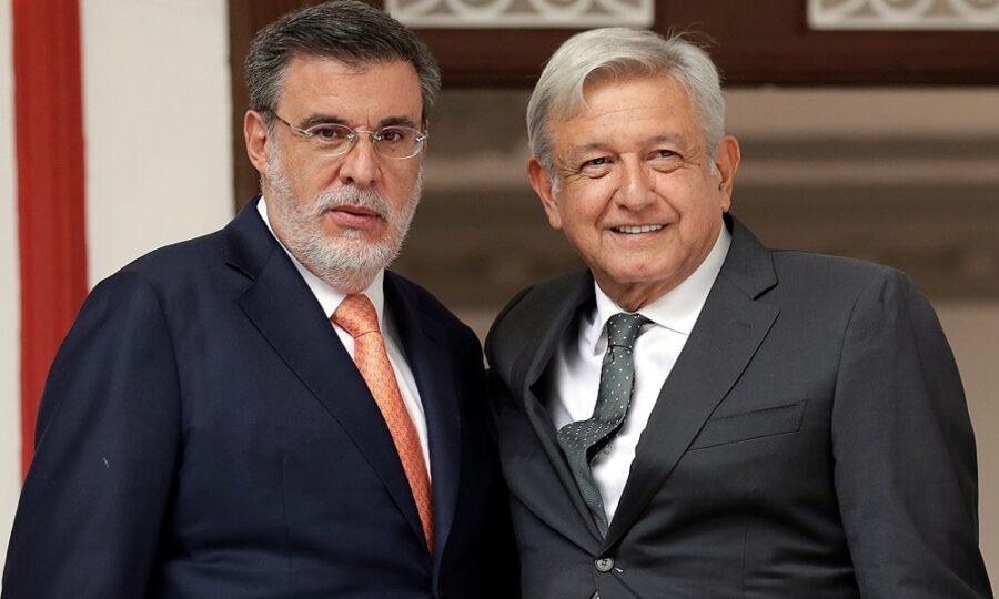 Presenta Julio Scherer renuncia a Consejería Jurídica de Presidencia