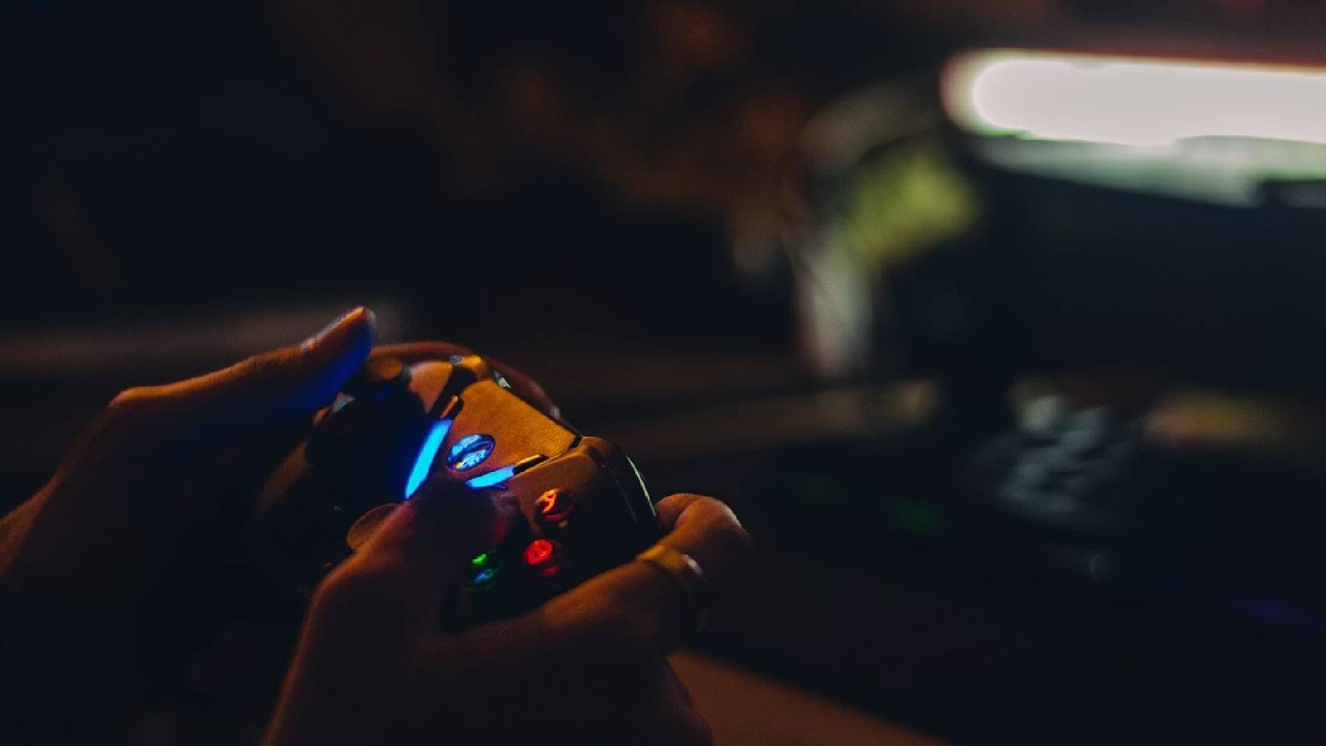 Hombre vivió dos años en un hotel, dejo la habitación irreconocible