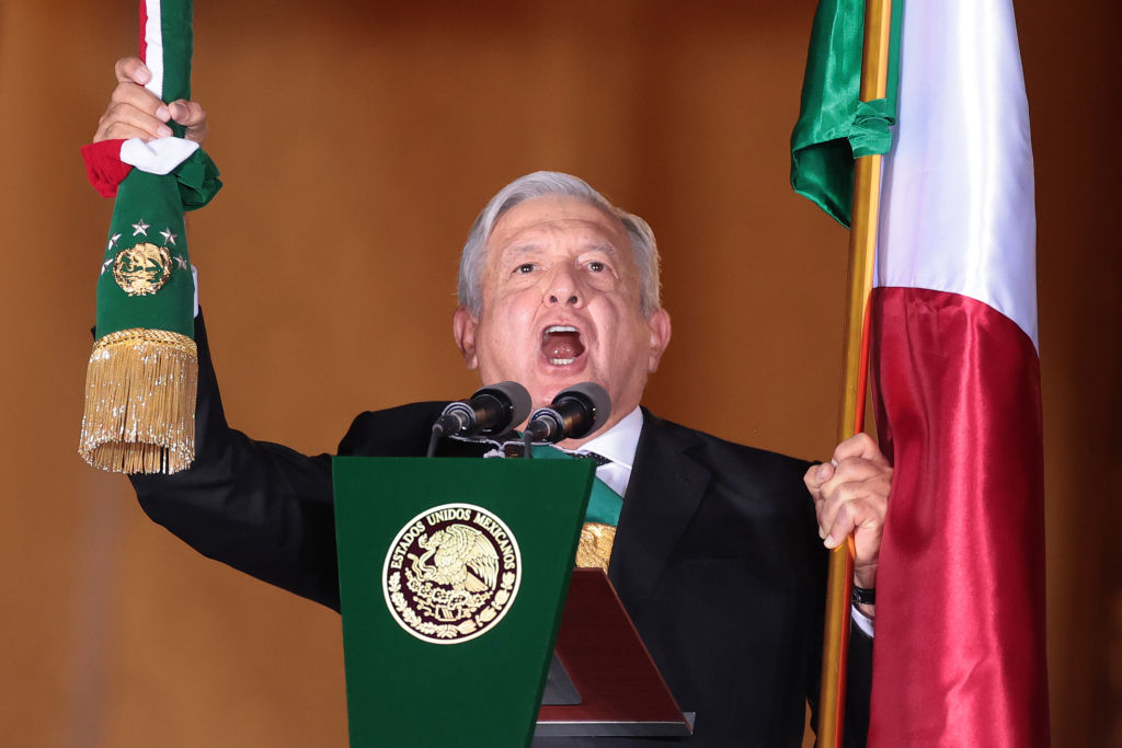 AMLO da tercer Grito de Independencia en el Zócalo