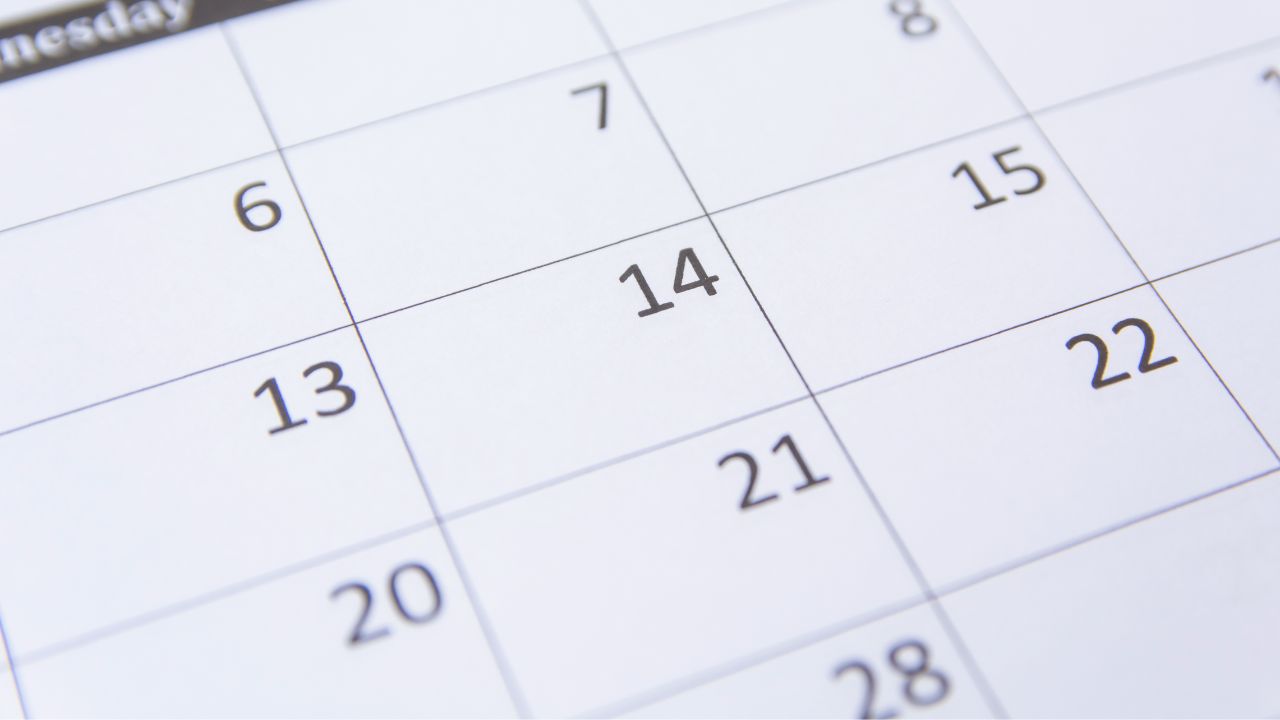 Cómo se debe escribir una fecha en español, esto dice la RAE