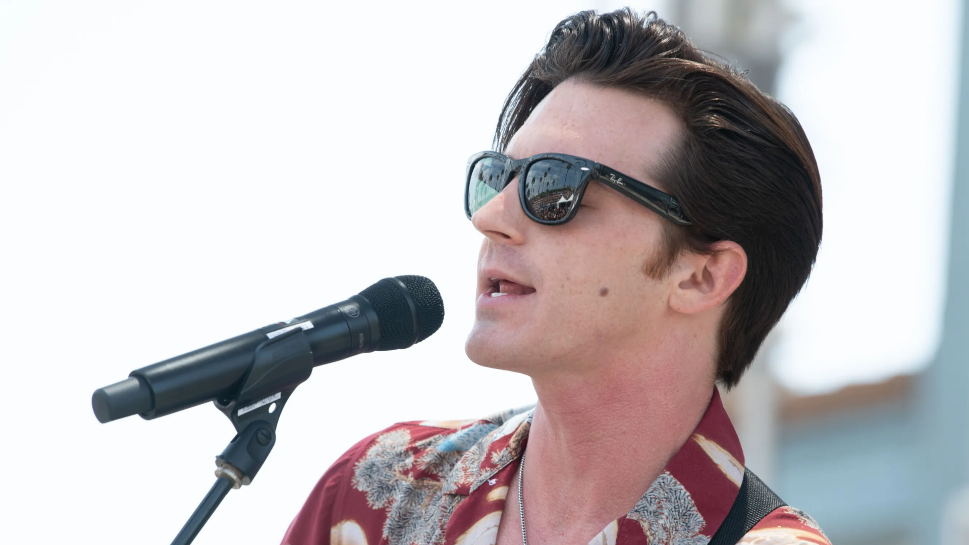 Este sería el setlist de Drake Bell para su concierto del "Non Stop ...