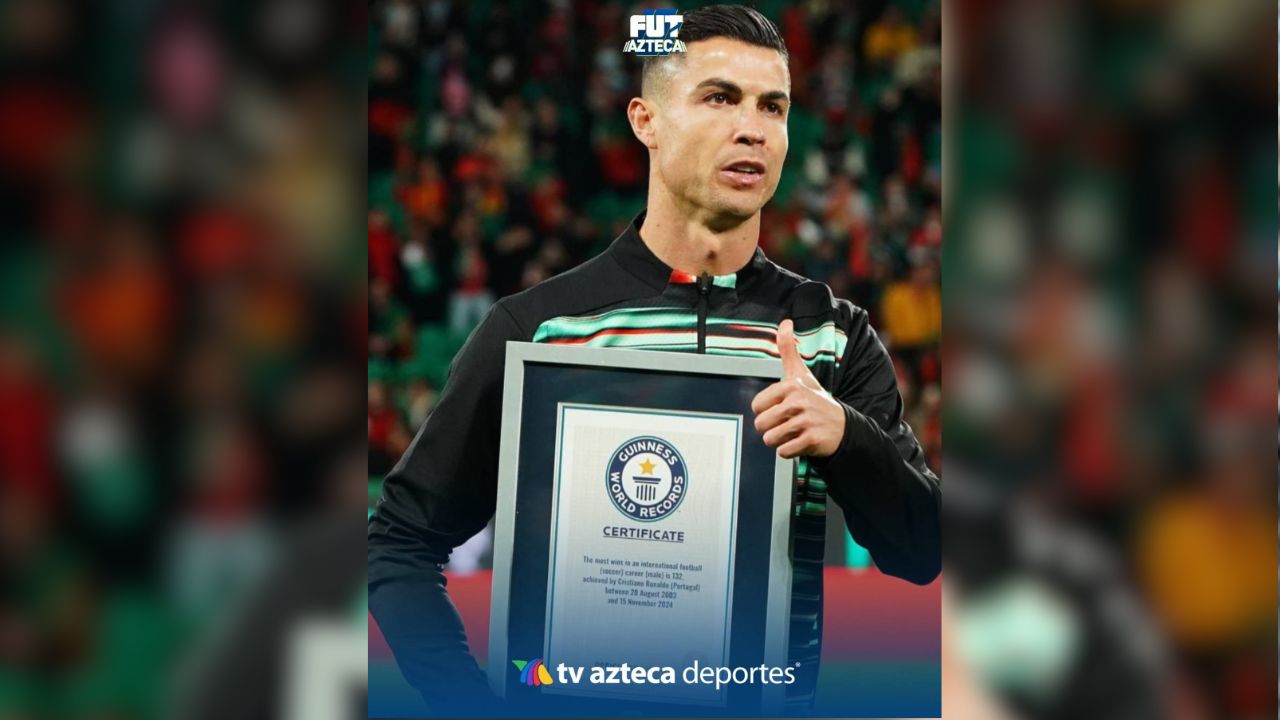 Cristiano Ronaldo da victoria a Portugal y recibe Récord Guinness