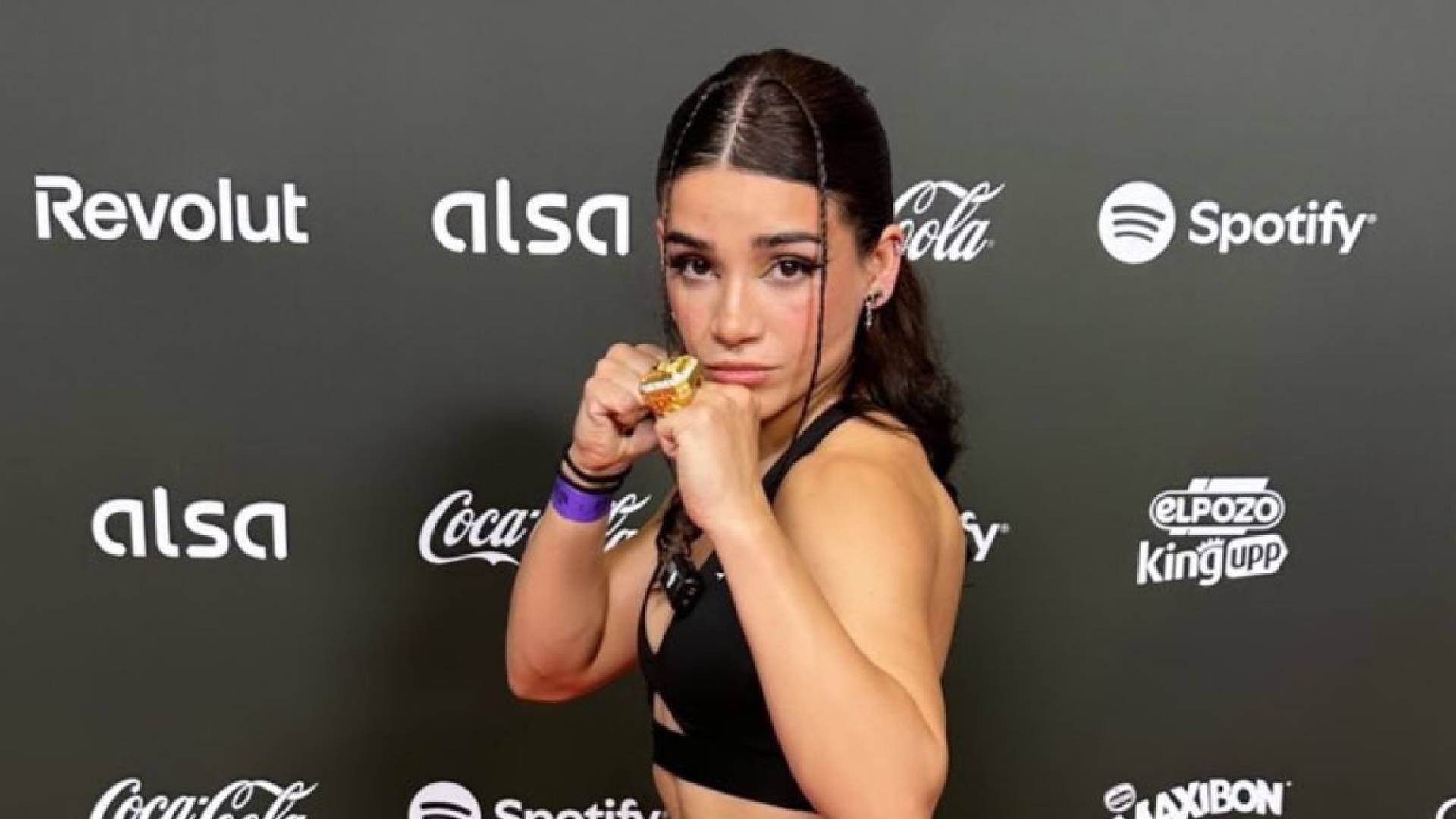 Alana Flores y Ama Blitz ganaron su pelea de box en Madrid