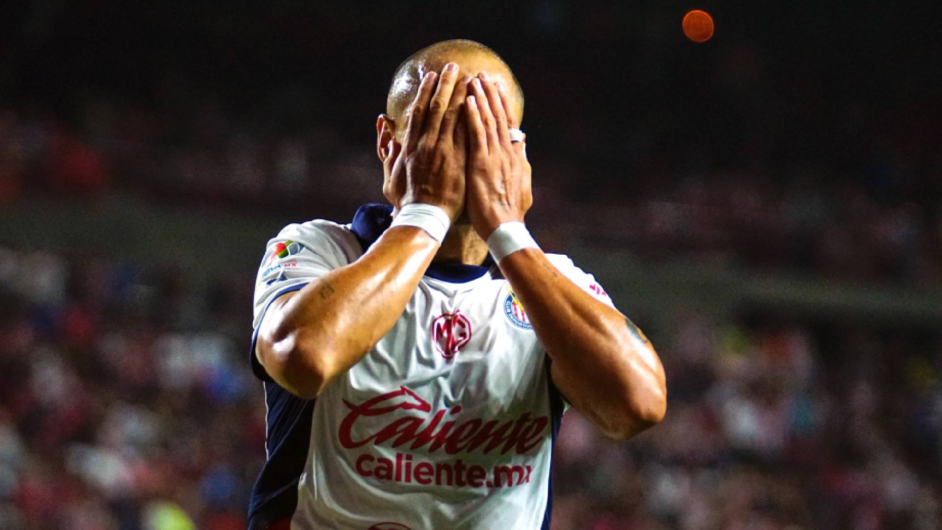 Los mejores memes sobre la lesión de Javier 'Chicharito' Hernández