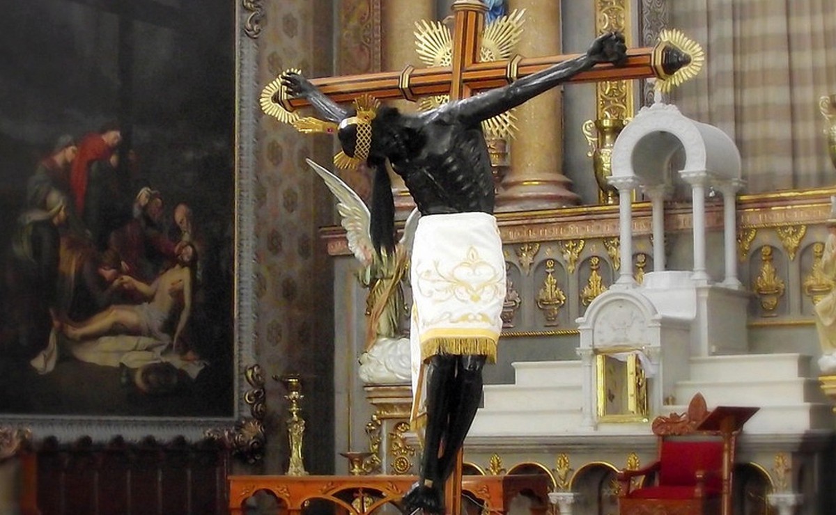 ¡Es único! Conoce al Cristo Negro de Salamanca que nació de un milagro