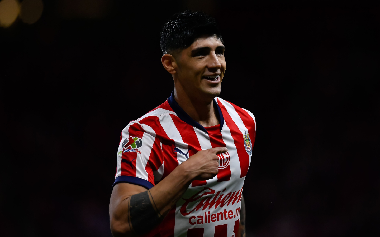 Chivas vence a Xolos y se mantiene invicto en el Estadio Akron