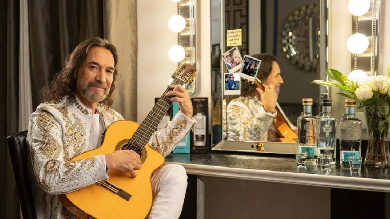 FOTO: Marco Antonio Solís ‘El Buki’ disfruta antes del concierto de Mérida