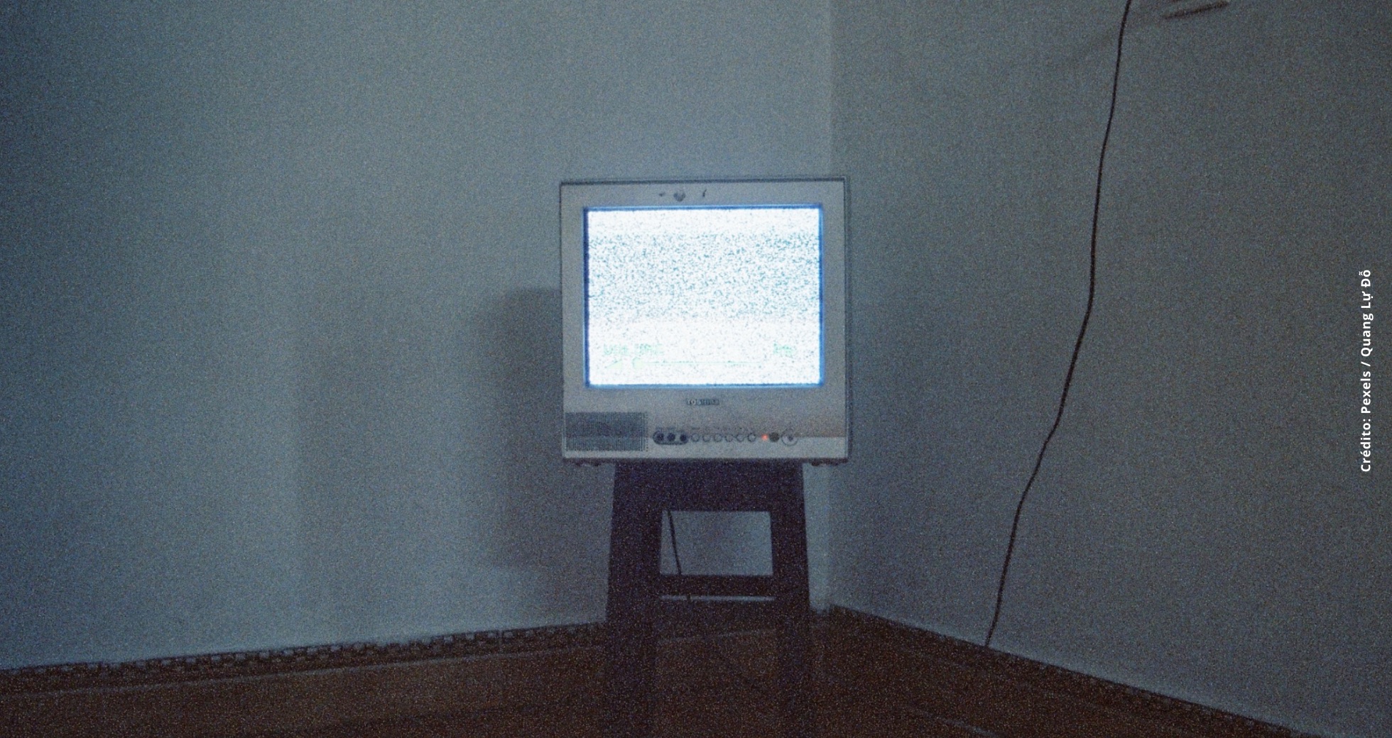 ¿Cuánto gasta de luz al mes una televisión prendida?