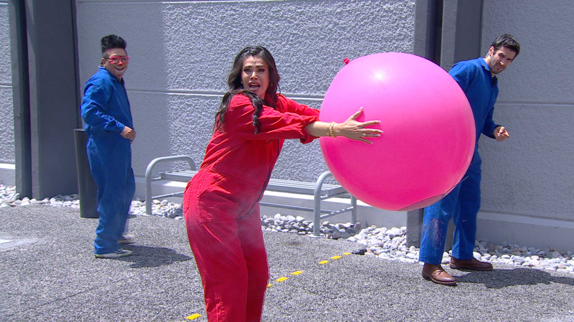 Porque el público lo pidió... ¡Globo Explosivo!