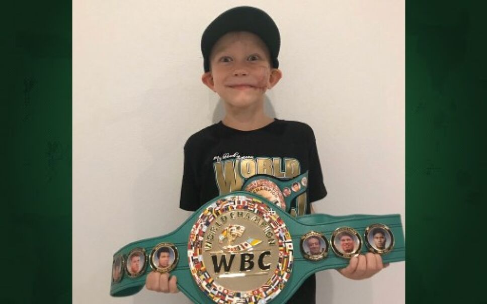 Bridger Walker es coronado por el Consejo Mundial de Boxeo