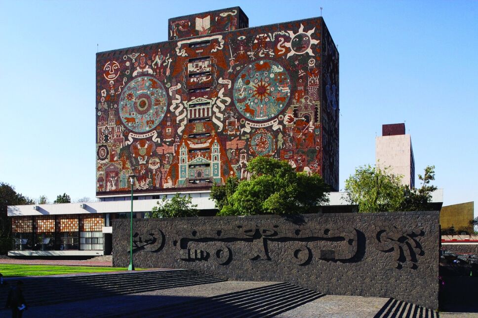 Biblioteca Central de la UNAM celebra 65 años de su inauguración
