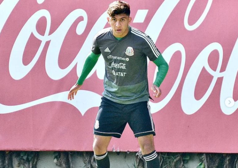 Chivas buscaría intercambio entre el Pocho Guzmán y Bryan González