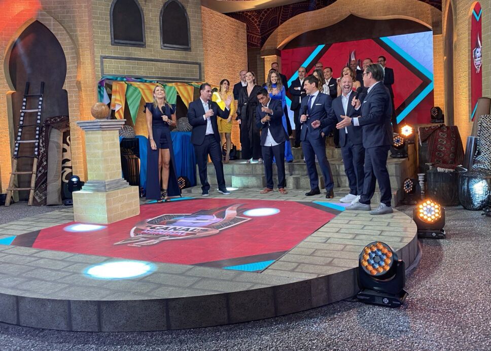 TV Azteca presentó su oferta y equipo para Qatar 2022