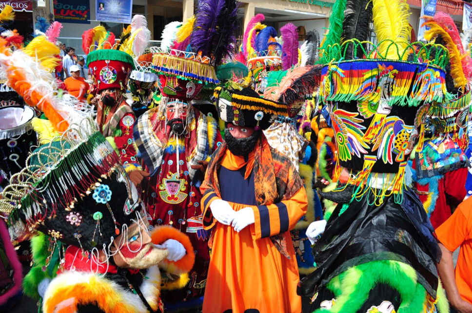El baile de los chinelos: tradición que se resiste a morir
