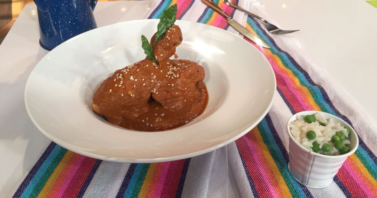 ¿Cómo se hace el tlatonile de pollo veracruzano? | Venga la Alegría