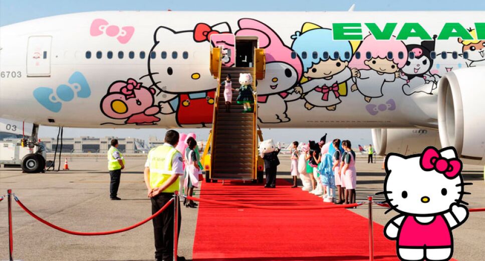Ya puedes viajar en un avión de Hello Kitty