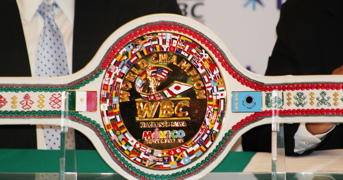 Presentan cinturón para pelea Golovkin vs 'Canelo' Álvarez