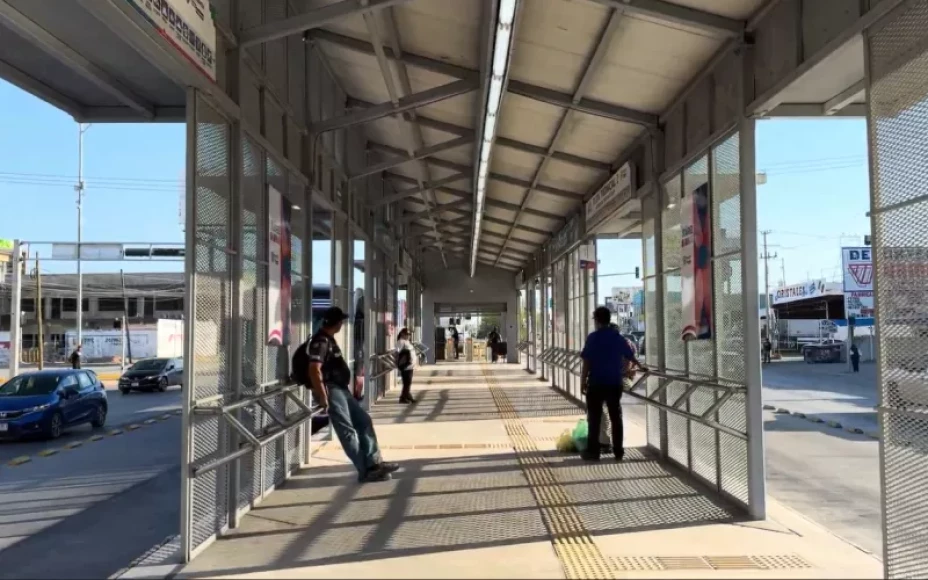 Rutas alternas de Juárez Bus por desfile