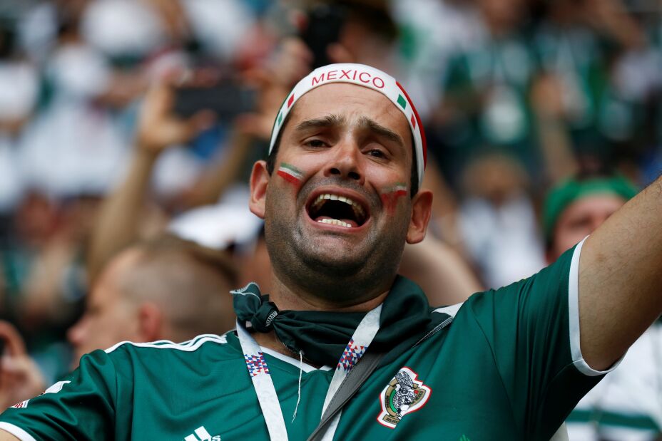 20 mil mexicanos festejan triunfo de la Selección Azteca en el Zócalo