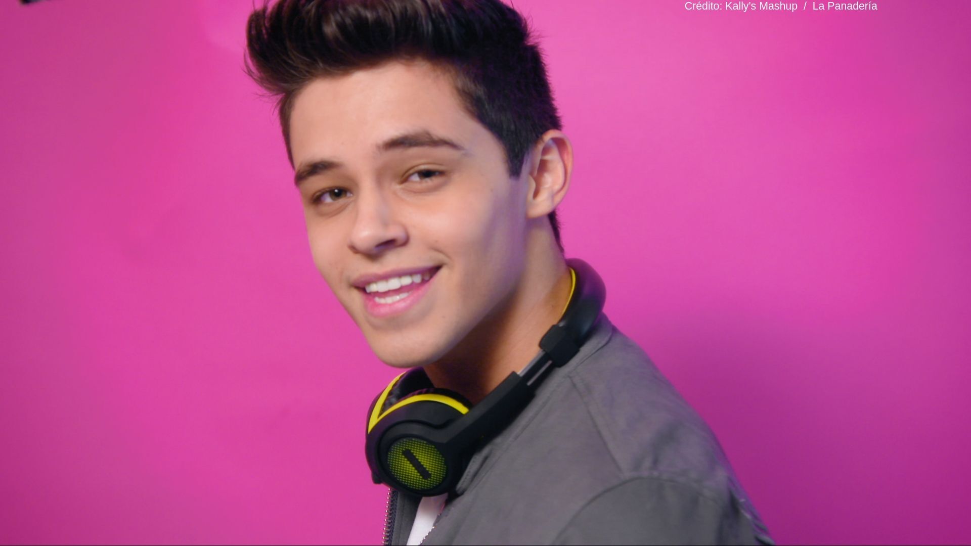 Conoce 7 cosas sobre Alex Hoyer, protagonista en Kally's Mashup. ¡Su ...