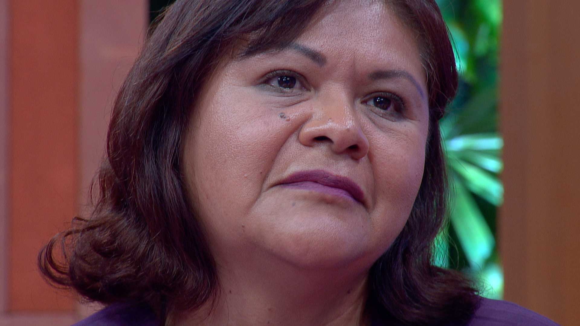 Fabiola le confiesa a Enely que Miguel no es su padre