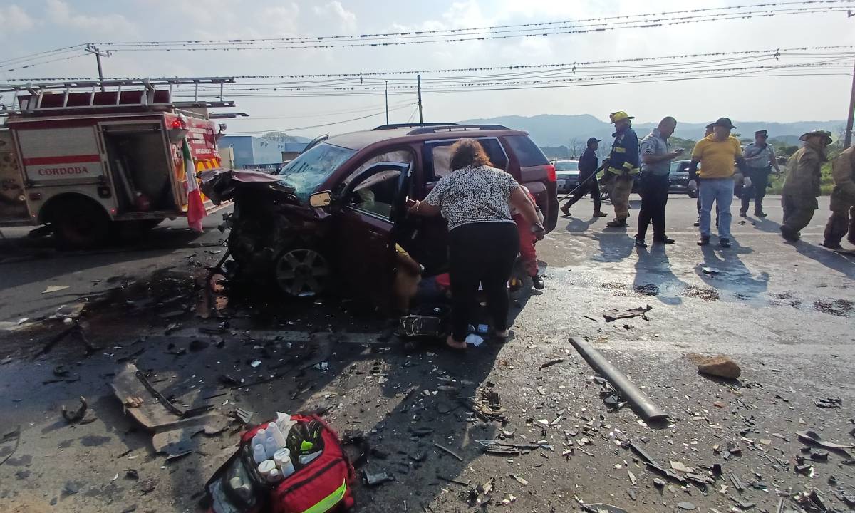 Año Nuevo Accidente En Carretera Córdoba Veracruz Deja Dos Muertos