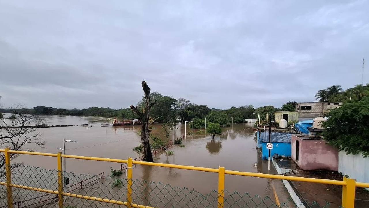 ¿Qué zonas son afectadas por desborde del río Jaltepec, en Jesús Carranza?