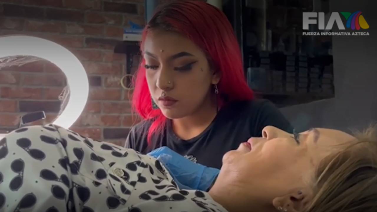 Valeria apoya a mujeres que vencieron el cáncer de mama con tatuajes