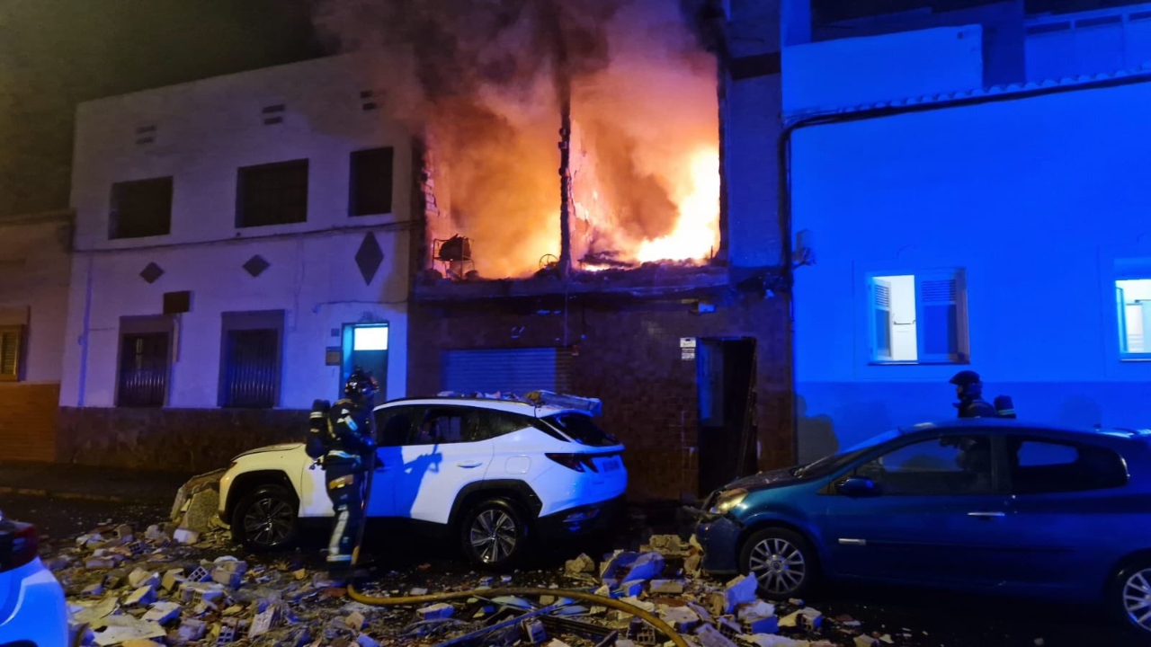España: Investigan muerte de mujer de 71 años tras explosión de ...