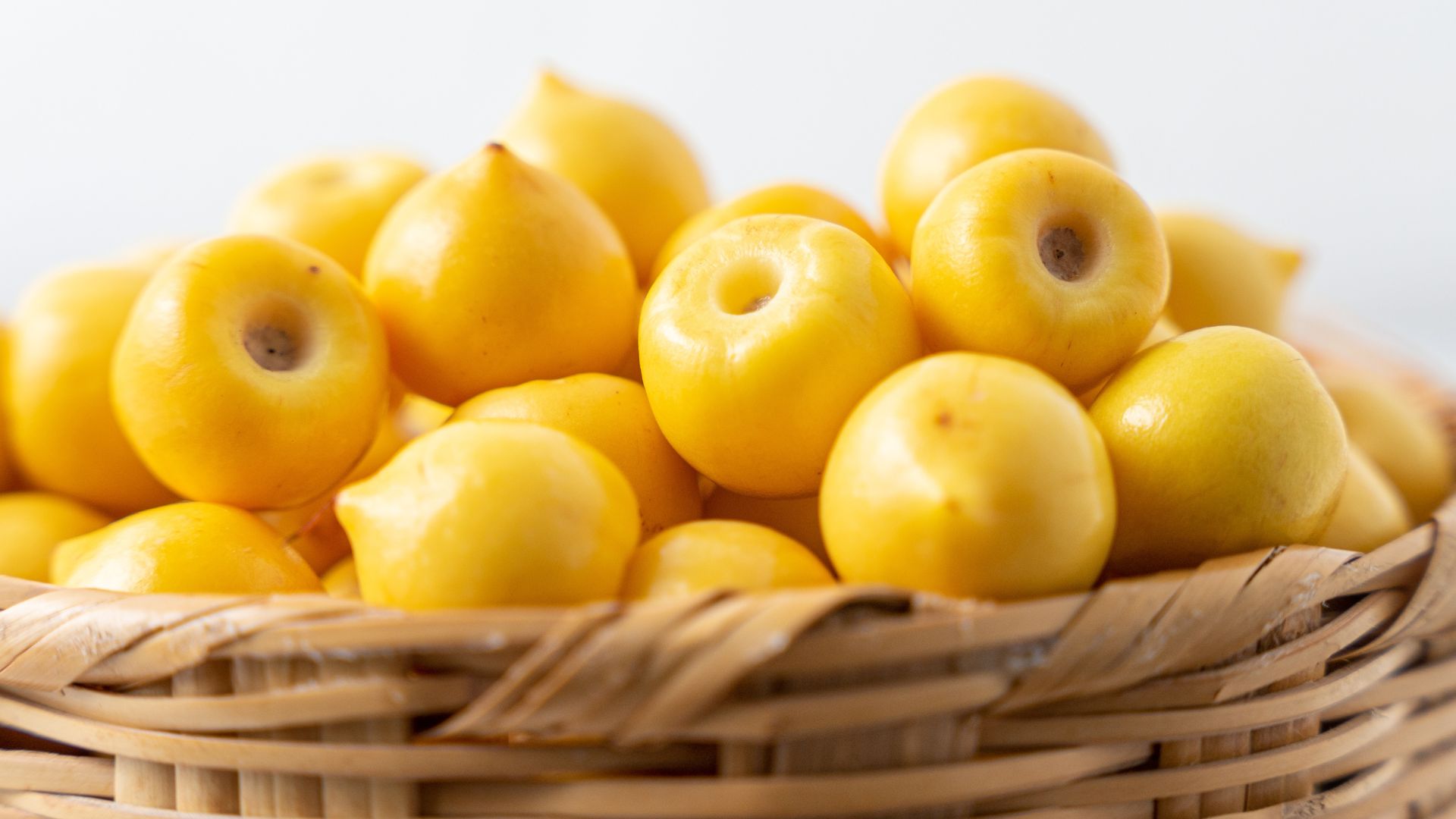 ¿Cuál es la fruta rica en colágeno que retrasa el envejecimiento?