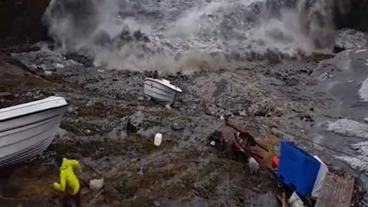 Tsunami de 200 metros provocado por deslizamiento de rocas es captado ...