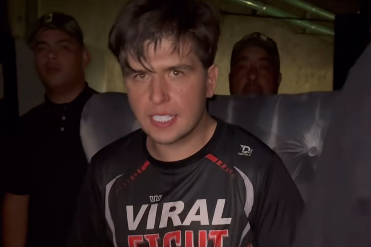 Fofo Márquez golpea a Adrián Marcelo por burlarse de él