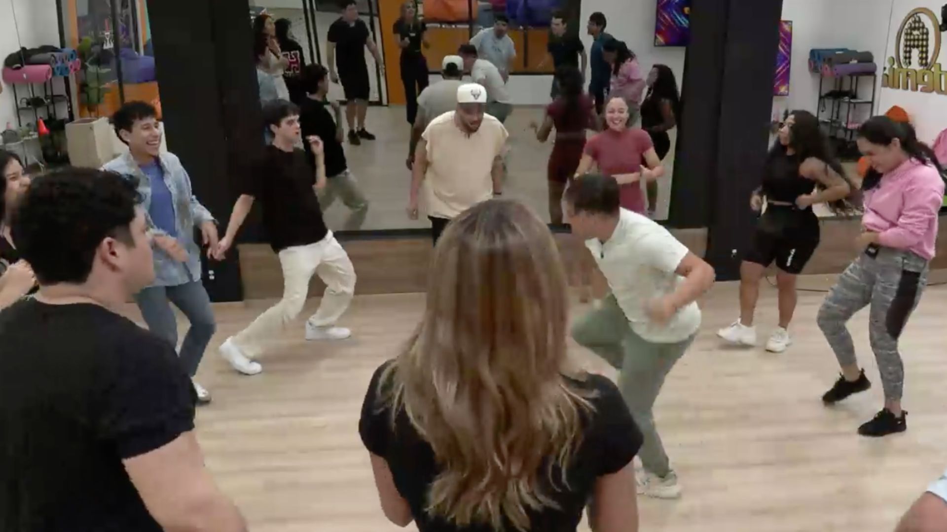 ¡Los mejores pasos de baile en La Academia! ¿Quién lo hace mejor?