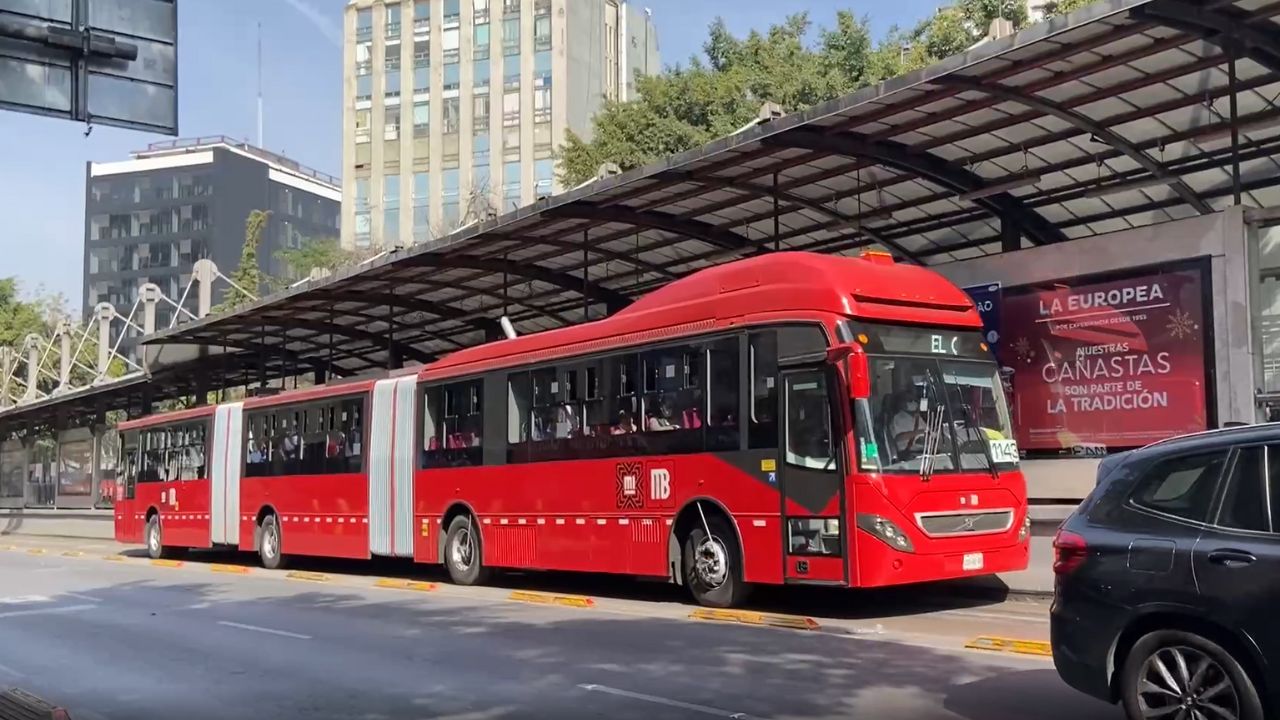 Metrobús CDMX: Vacantes, requisitos y salario