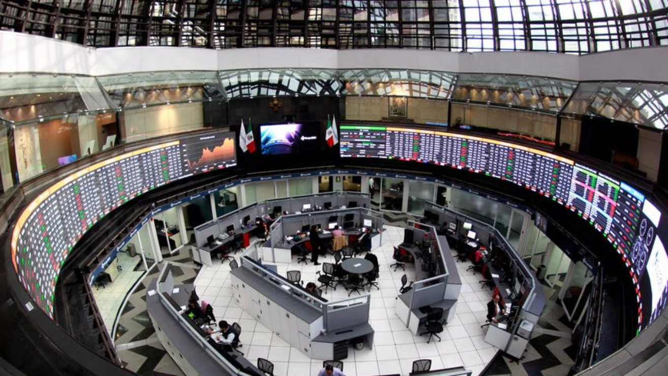 BMV cierra al alza; peso mexicano cae previo a decisión de la Fed