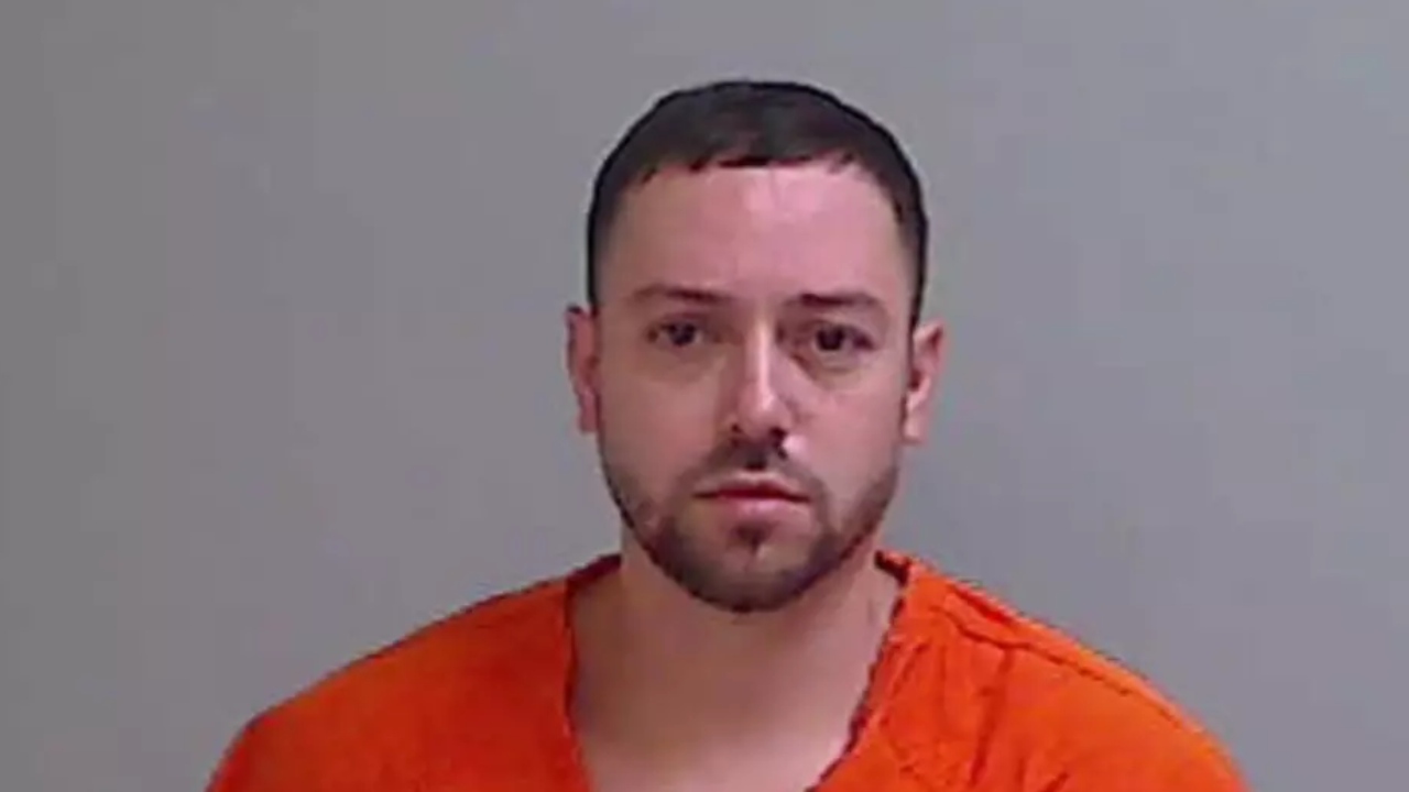 ¡Otra vez en problemas! Arrestan a Pee Wee en Texas