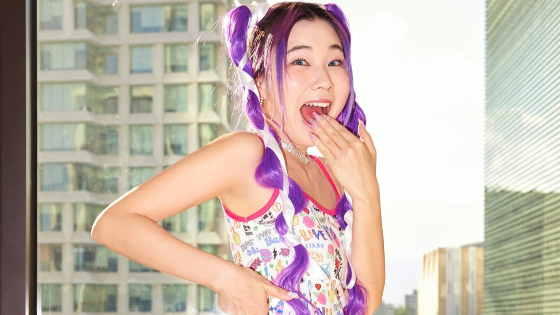 Critican a la influencer coreana Sujin Kim “Chingu Amiga” por publicar acto altruista