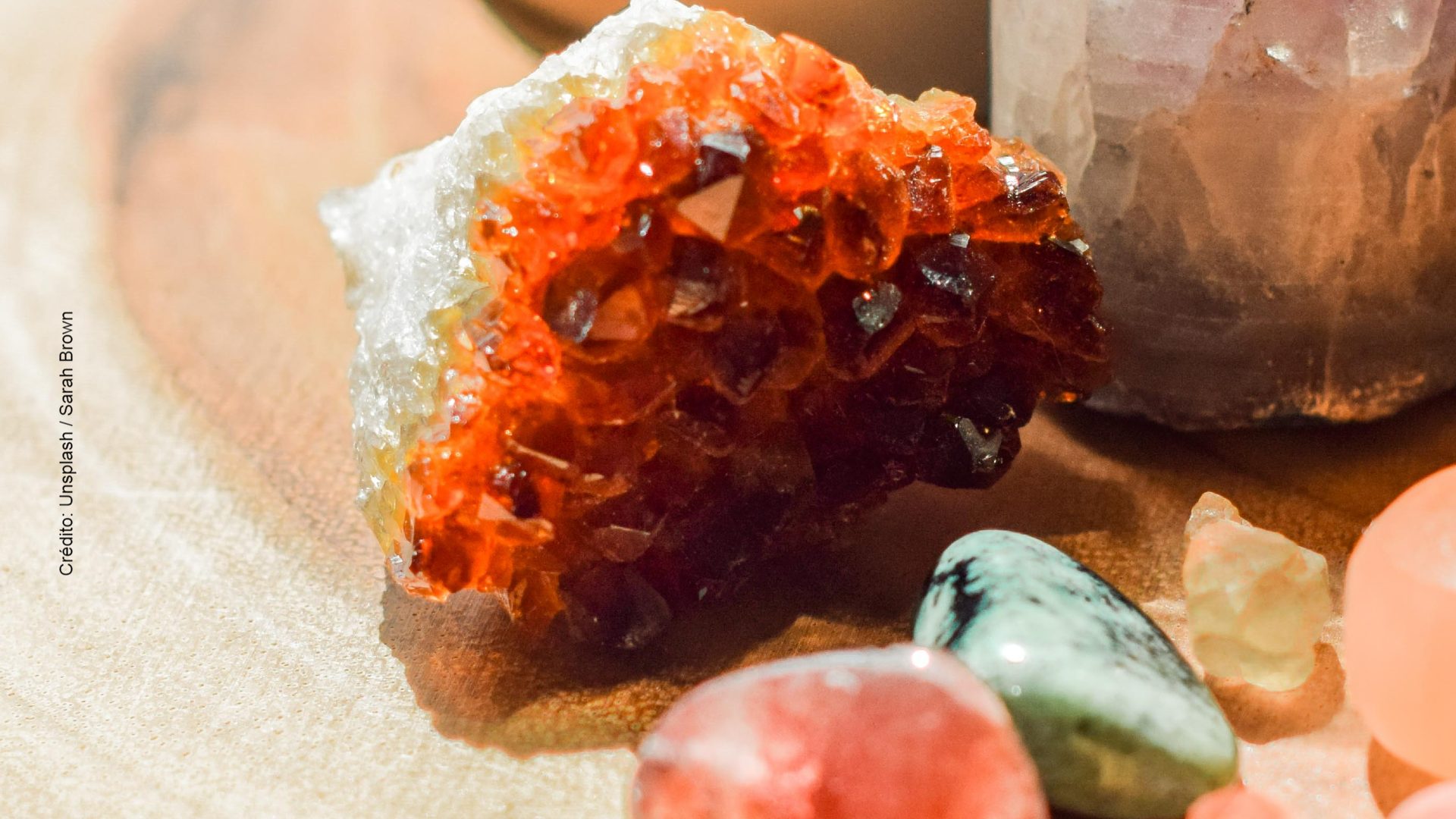 Cuarzo rojo: qué significa, para qué sirve, beneficios y qué signo del ...