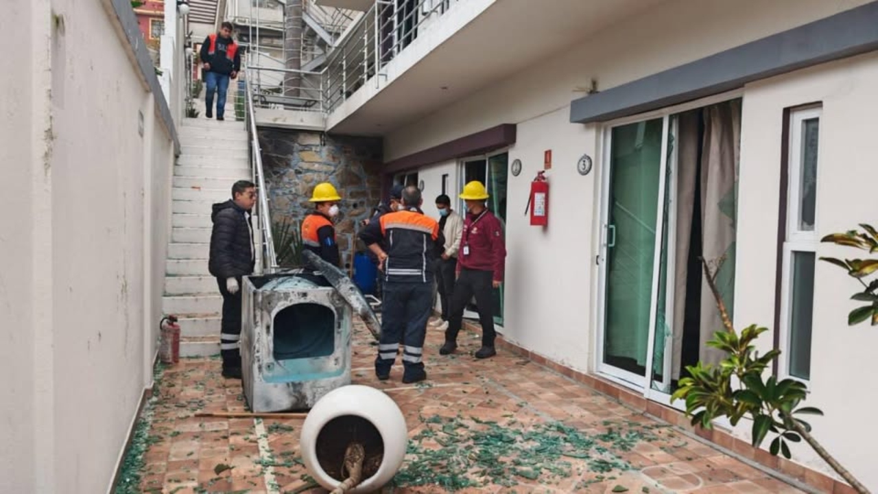 Explosión en hotel de Tlatlauquitepec, Puebla por fuga de gas deja ...