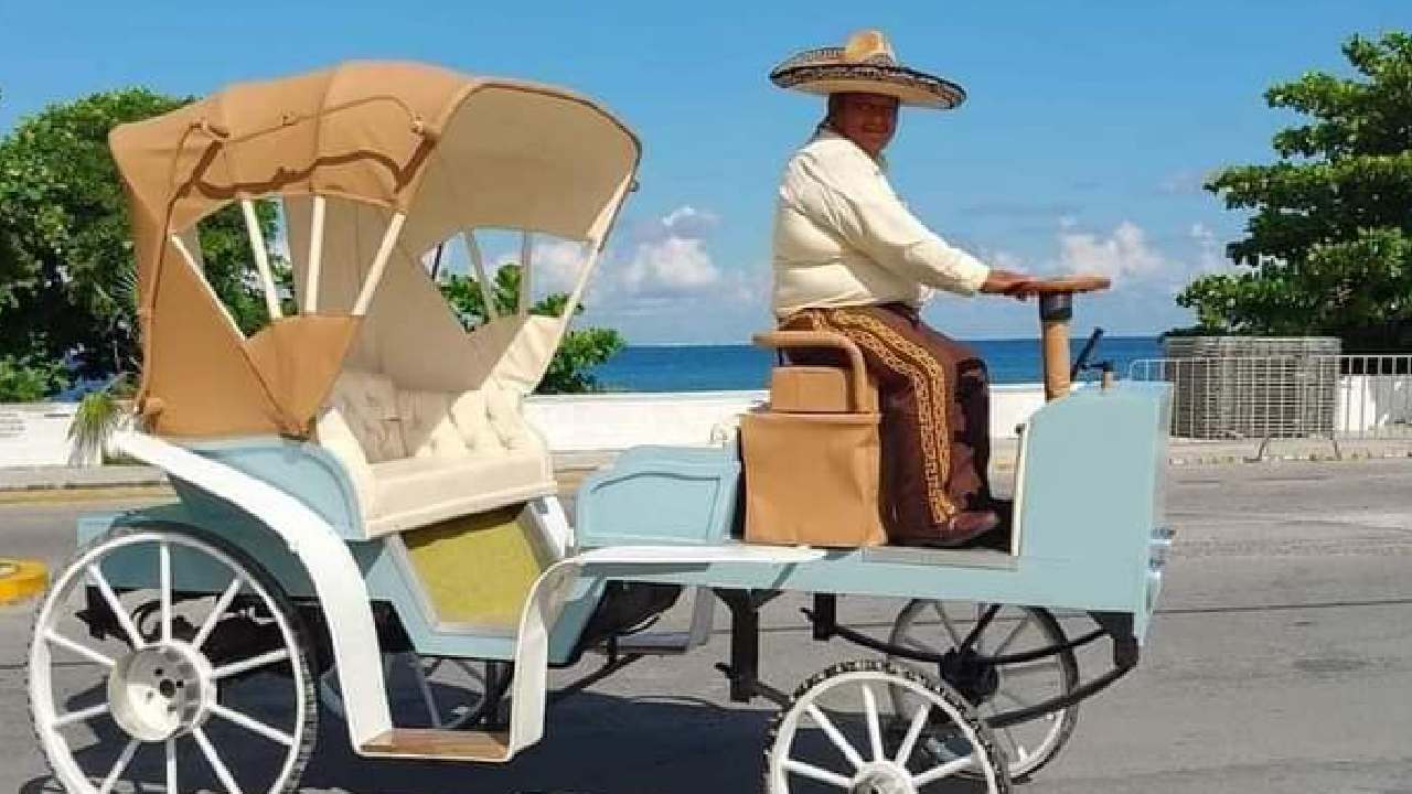 Presentan la primera calesa eléctrica en Cozumel