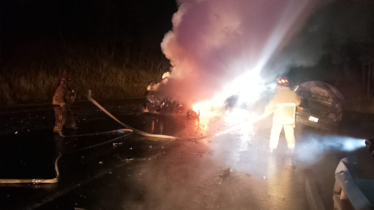 Accidente en la autopista México-Tuxpan deja dos muertos y varios heridos