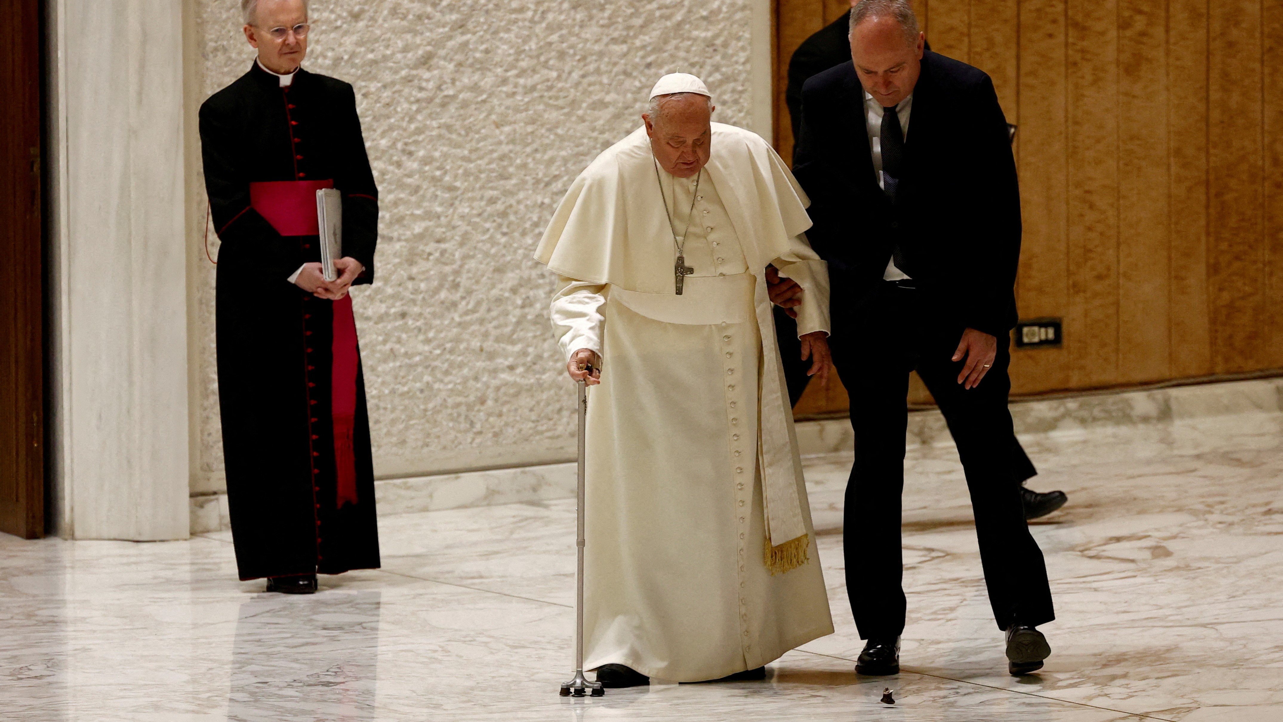 Papa Francisco ingresado en Hospital Gemelli por persistente bronquitis