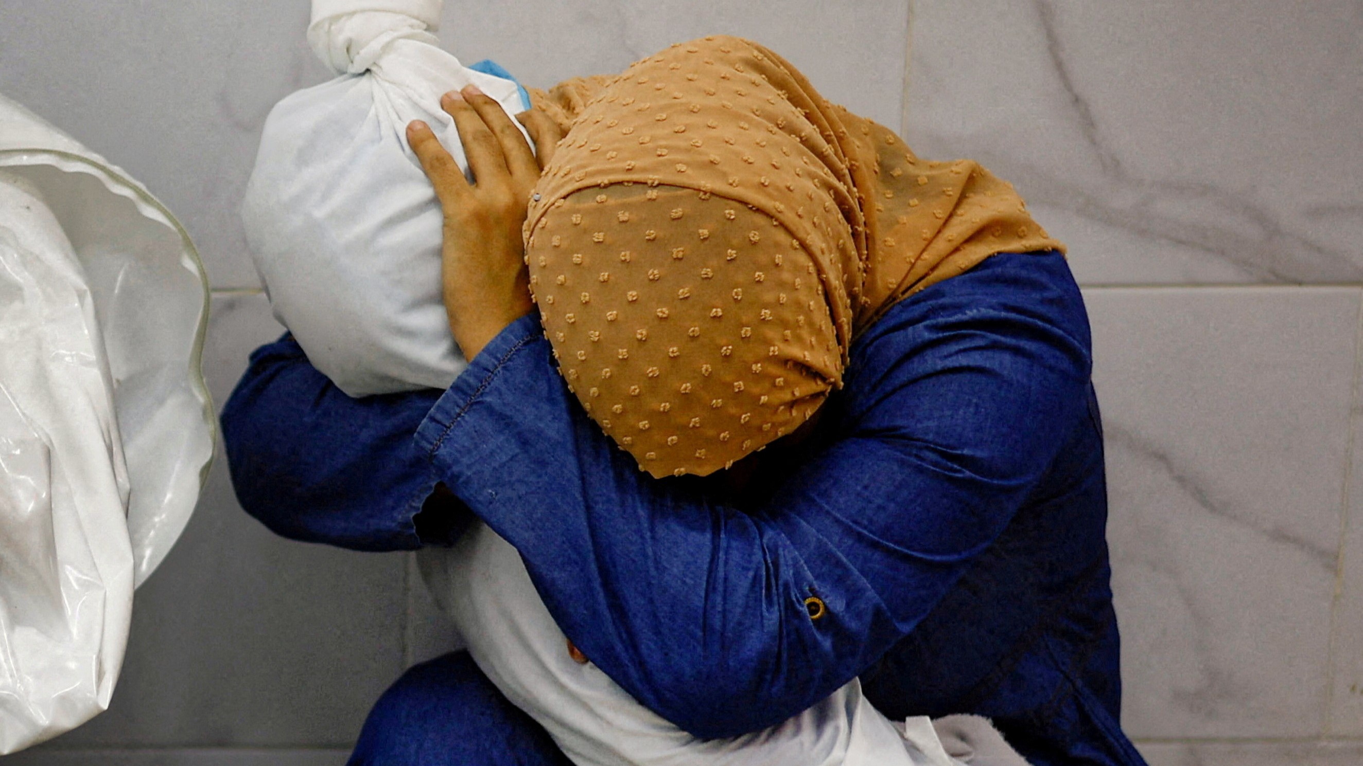 La imagen de mujer palestina en duelo es la foto ganadora del World ...