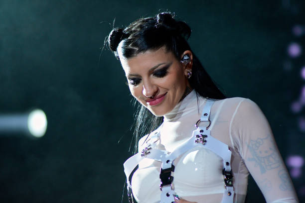 Cazzu presenta libro “Perreo, Una Revolución”: ¿se puede conseguir en ...