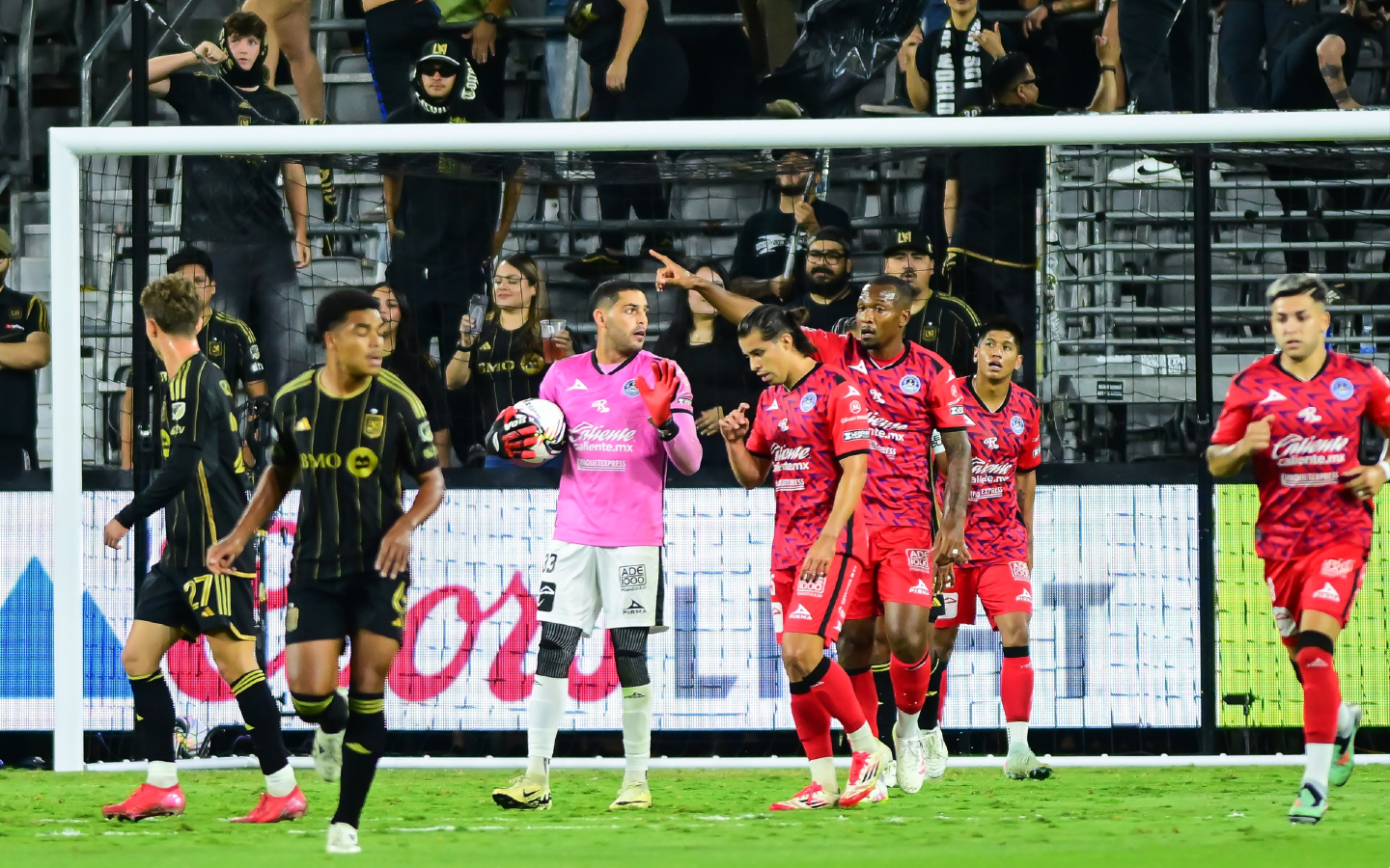 Mazatlán vence a LAFC desde la serie de penales en la Leagues Cup 2025