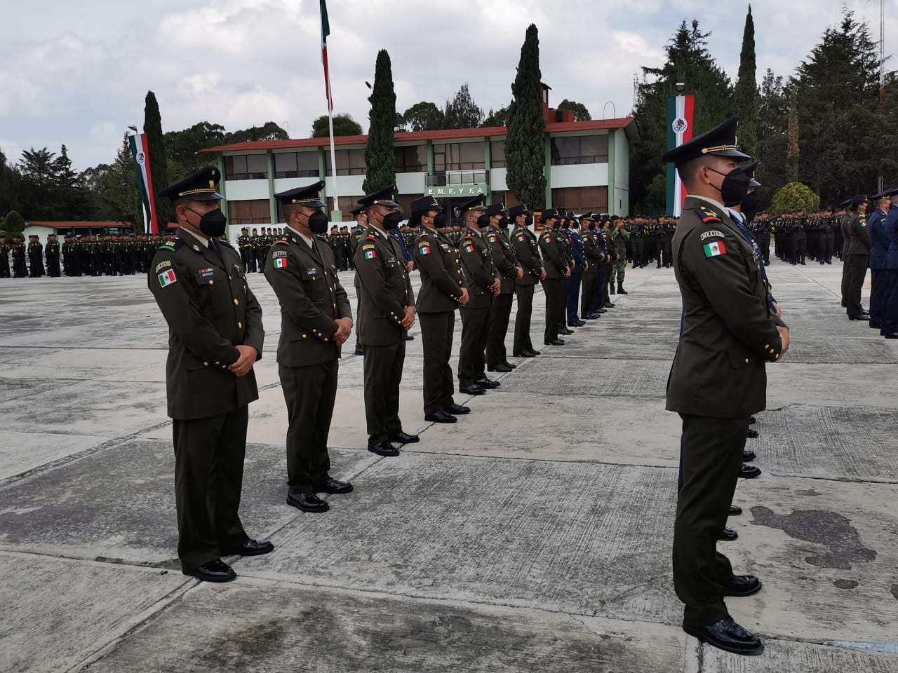 Cuenta Ejército con 57 nuevos militares de la especialidad de mando