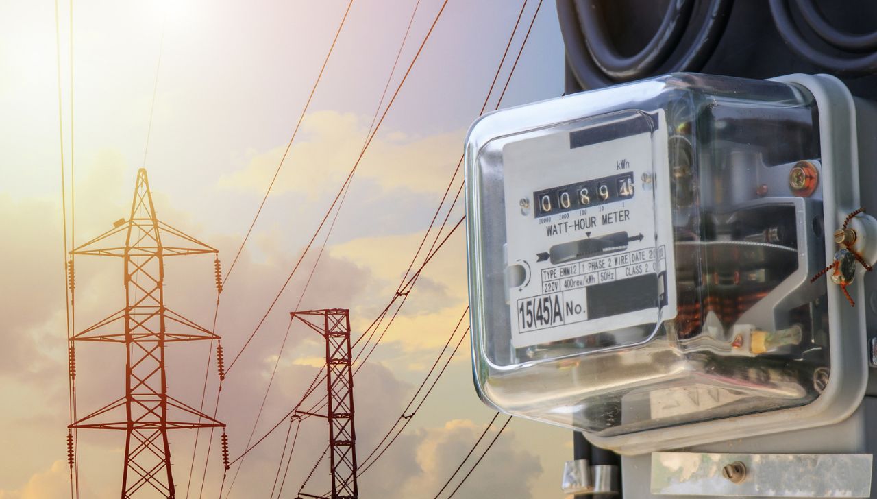 Multa en CFE: Sanciones por robarte la luz con diablitos en México