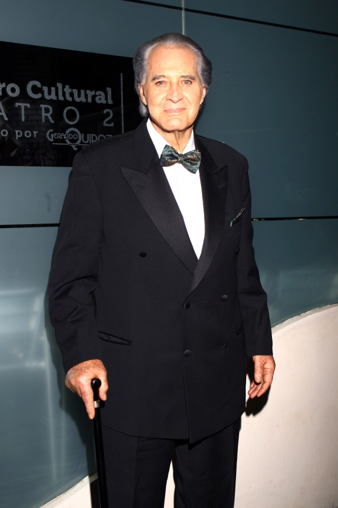 El primer actor mexicano se recupera satisfactoriamente de una trombosis